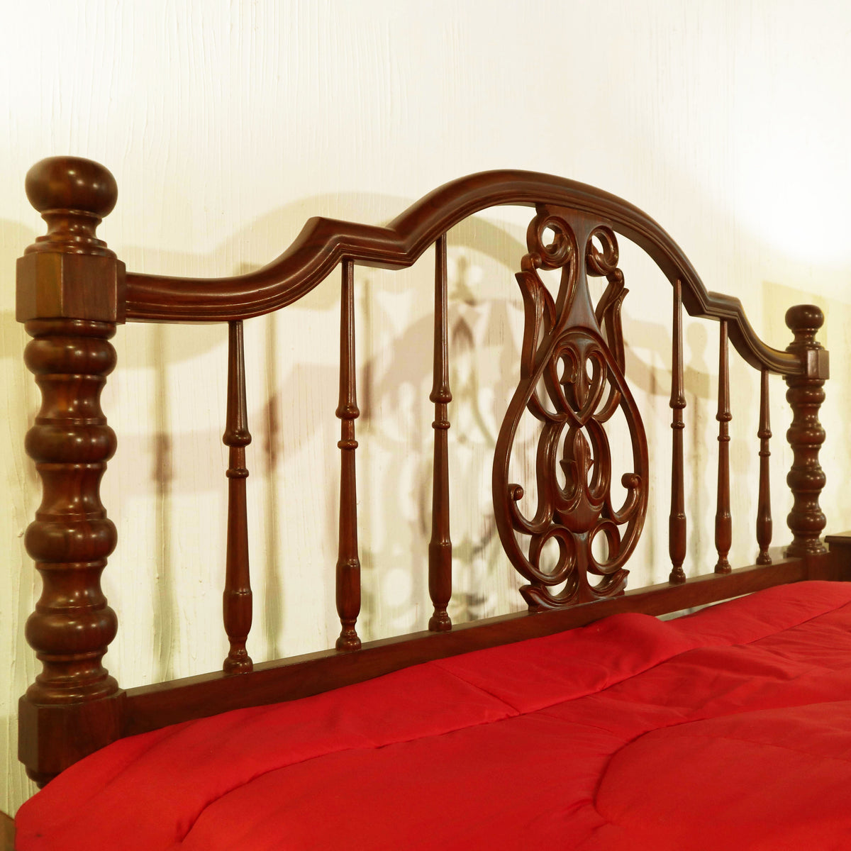 Buy Traditional Sheesham Wood Bed- Pondi Bed | East Lifestyle